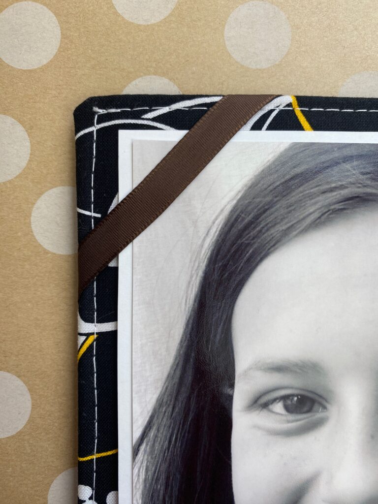 Easy Fabric Covered Frame - Blue Susan Makes