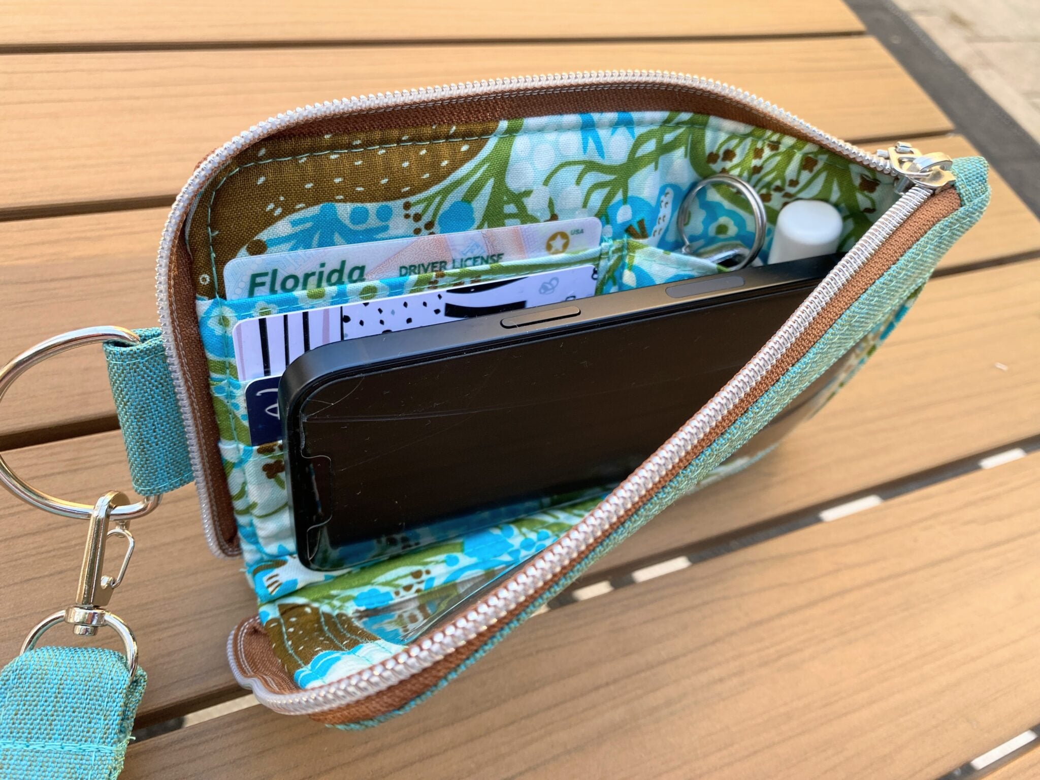 Splash Proof Phone Wallet Sewing Pattern - Blue Susan Makes