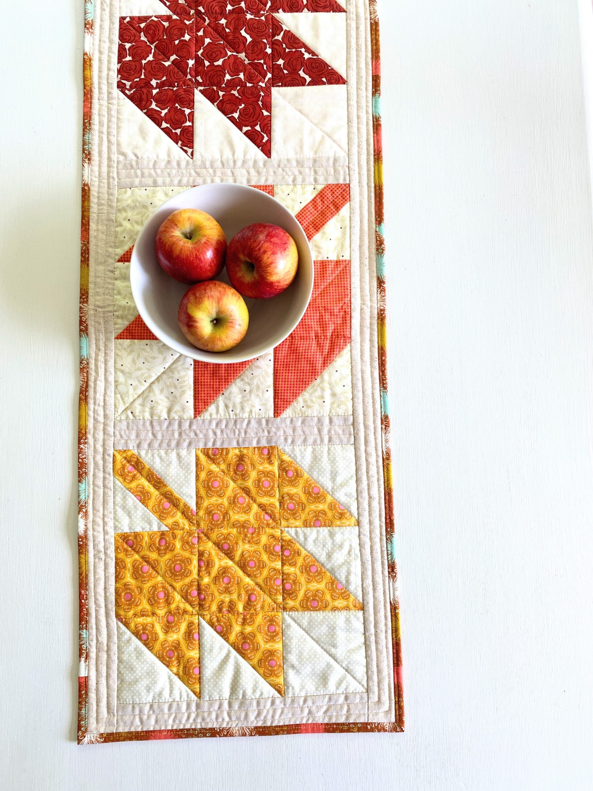 Modern Maple Leaf Table Runner Tutorial - Blue Susan Makes